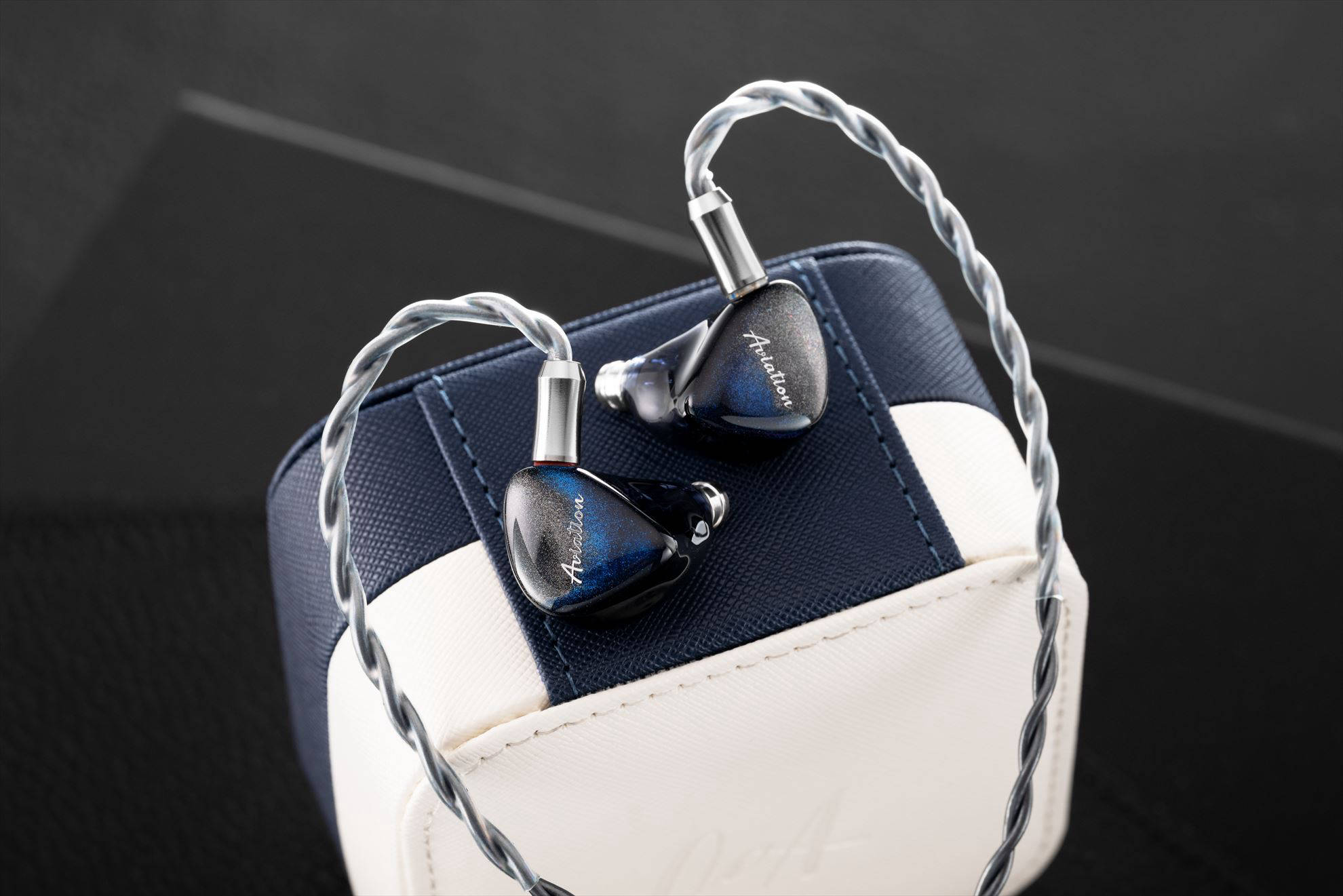 QoA Aviation 3BA+1DD ハイブリッドイヤホン